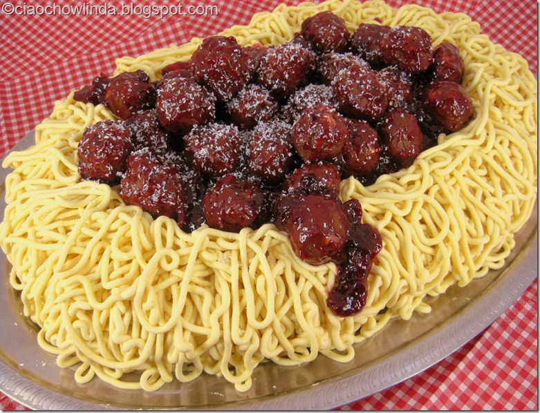 Spaghetti and Meatballs Lookalike Cake - Quirky Cookery